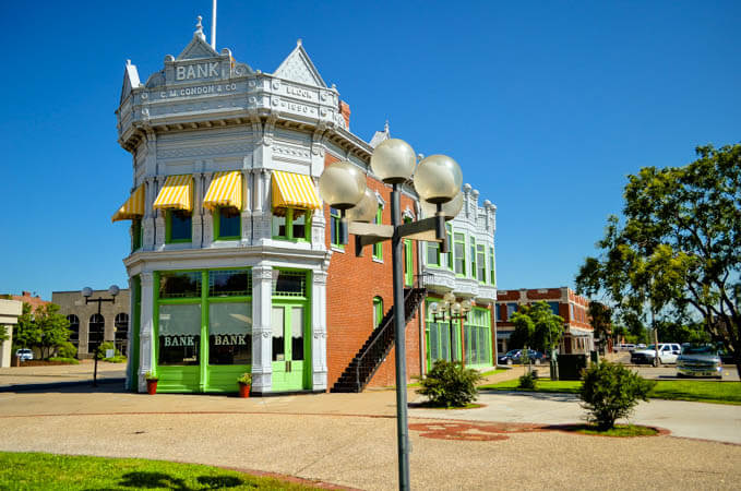 Coffeyville Kansas, Small Town, Big History